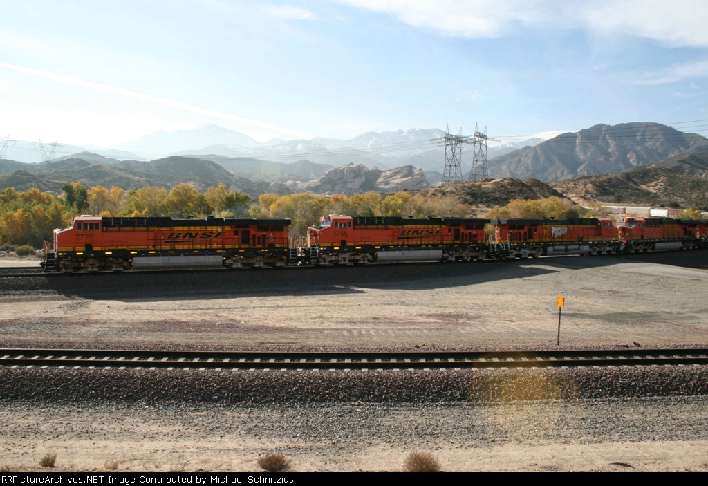 BNSF 7770 Descends Cajon